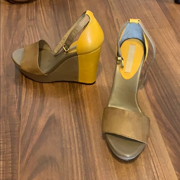 Banana Republic | Shoes | Banana Repulic Yellow And Taupe Colorblock ...